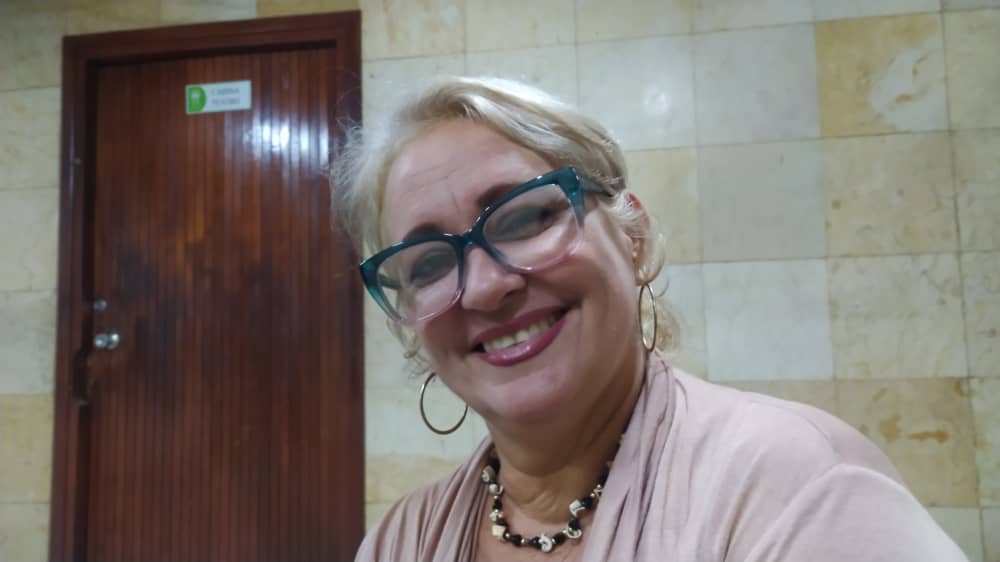 "Ser locutora es una manera de honrar a mi padre" - Radio Guamá